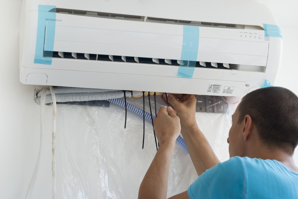 5 Indications of a Freon Leak in AC Units | Boots On the Roof